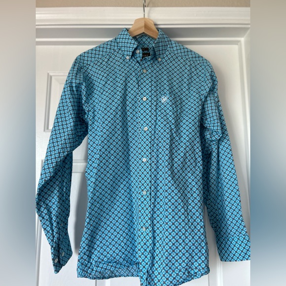 Ariat | Shirts | Mens Ariat Fitted Button Up | Poshmark